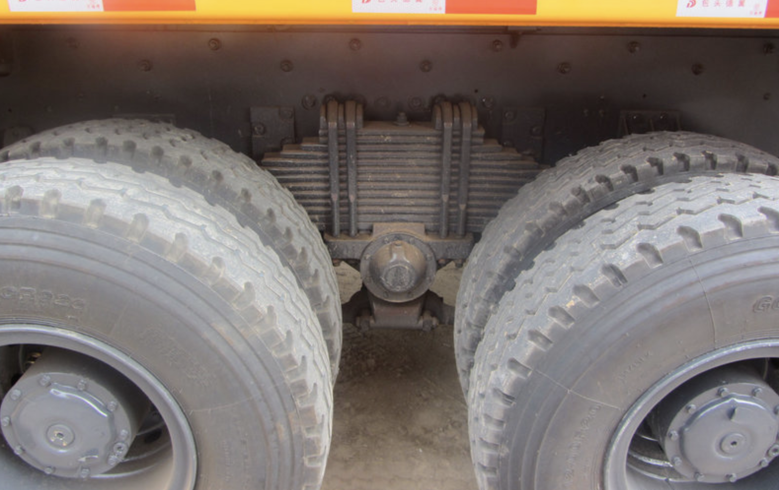 Beiben 12 Wheel 380hp 40T Mining Rock Heavy Duty Dump Truck - Tourfine ...